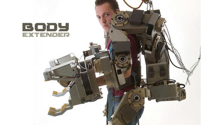 "Body Extender": Démonstration d'un exosquelette italien - KULTT