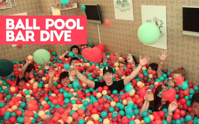 Un bar piscine à balles ouvre à Osaka - KULTT